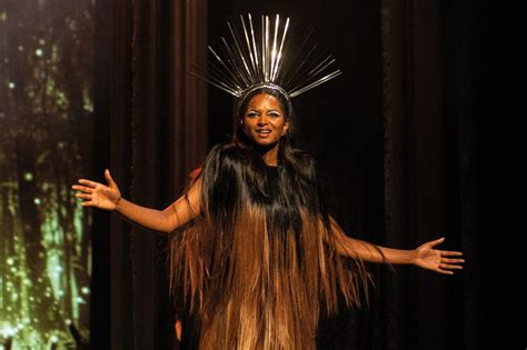 Sonho de Uma Noite de Verão Teatro da Trindade INATEL