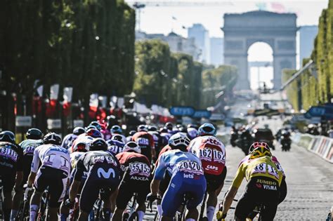 Tour de France au cœur du peloton la série consacrée à la