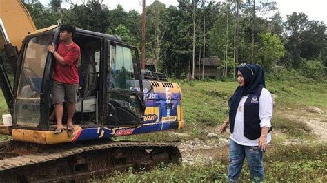 Nasdem Turunkan Alat Berat Perbaiki Jalan Menuju Rampi Luwu Utara