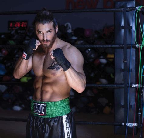 Conoce a Can Yaman la sexy revelación de la televisión Shangay