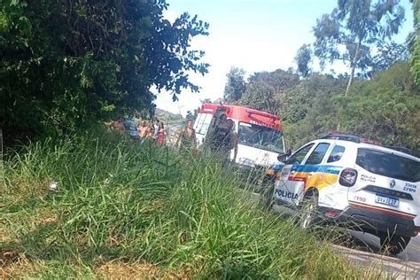 Duas pessoas morrem e outras três ficam feridas em acidente MG 260 em