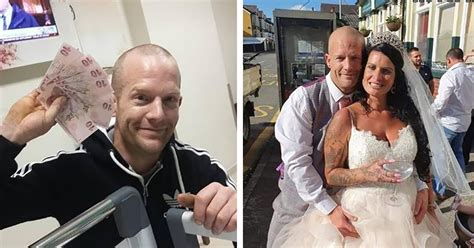 Un Homme Est Venu Au Mariage D Un Ami Et A D Couvert Que La Mari E