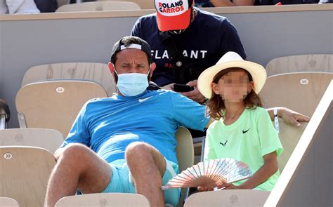 Photo Cyril Hanouna Et Son Fils Lino People Dans Les Tribunes Des