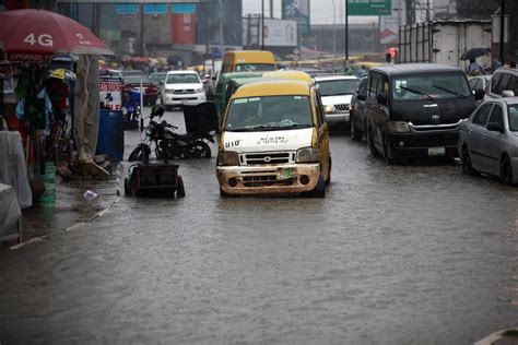 Las lluvias torrenciales en Ruanda dejan más de cien muertos