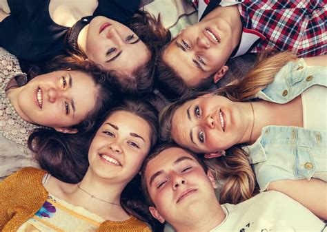 La importancia de las amistades en la adolescencia Eres Mamá