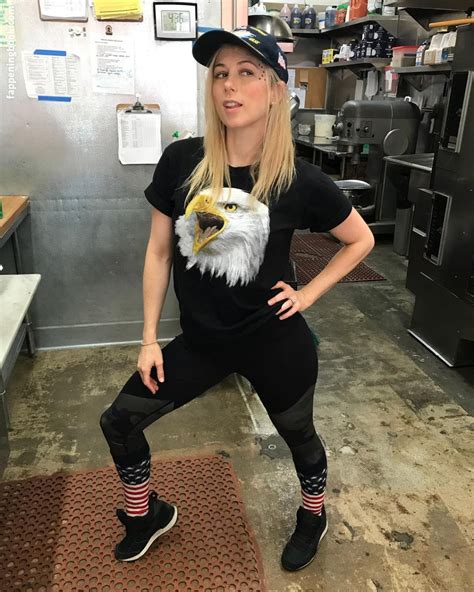 Iliza Shlesinger Nude OnlyFans Leaks Fappening FappeningBook