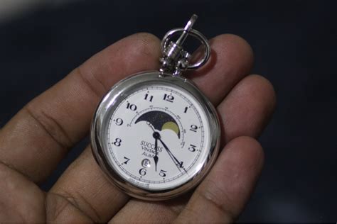 SEIKO ALBA SUCCESS Moon Phase Pocket Watch Quartz Ref V338 0010 Runs