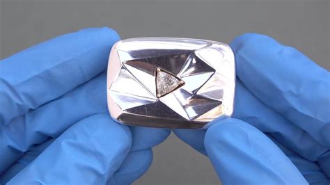 PLACA DE YOUTUBE CON DIAMANTE REAL YouTube