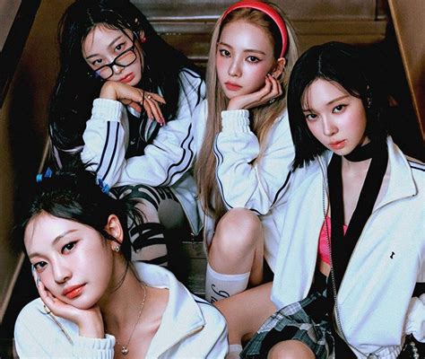 Update KGirls on Twitter aespa fará seu comeback entre Outubro e