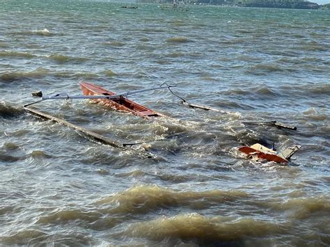 Detik Detik Perahu Nelayan Tenggelam Dihantam Ombak Besar Indozone News