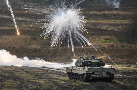 Germany Sends Leopard Battle Tanks To Ukraine As Promised Daily Sabah