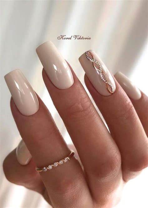 Classy Nail Designs Spring 2024 Selle Danielle