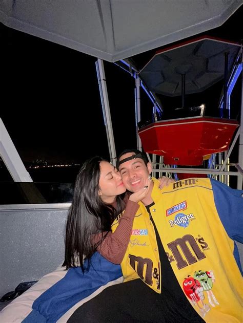 7 Potret Rachel Vennya Dan Salim Nauderer Liburan Di Amerika Bak Bulan