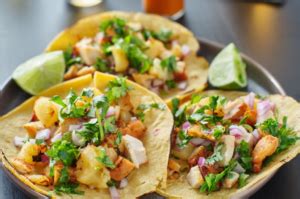 Tacos De Pollo Al Pastor