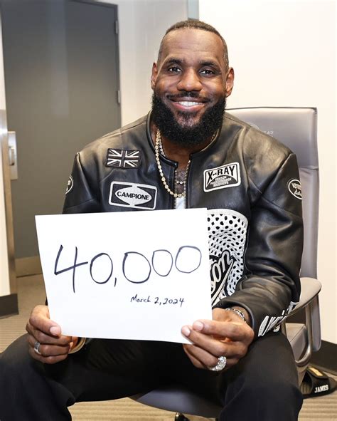 Lebron James Chega Aos Mil Pontos Na Nba E Se Aproxima De Marca