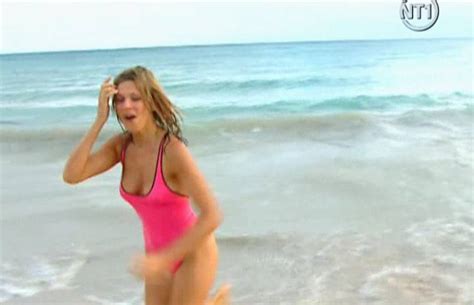 Lynda Lacoste Nue Dans Les Vacances De L Amour