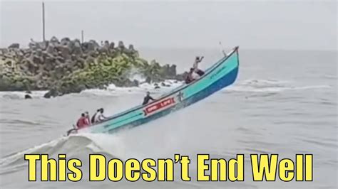 12 Bonehead Boating Moments Caught On Camera Boneheaded Boaters