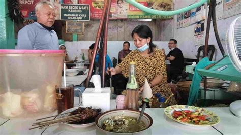 Nasi Becek Khas Nganjuk Legenda Nikmat Dengan Cita Rasa Tak