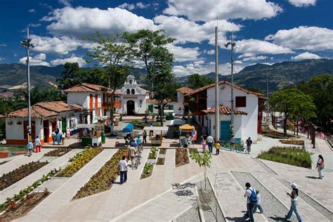 23 lugares turísticos imperdibles para visitar en Medellín