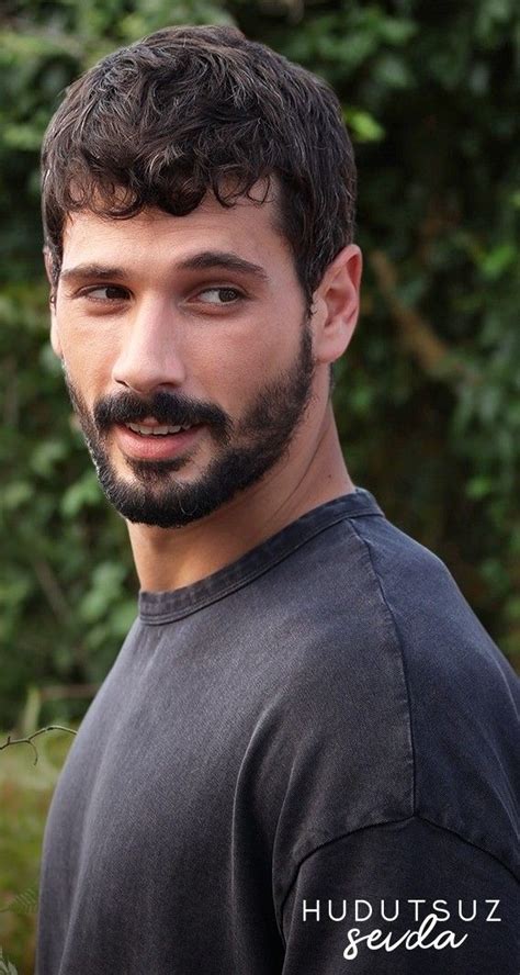 Deniz Can Akta Hudutsuz Sevda Actors Gorgeous Men Turkish Film