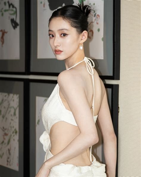 Cay đắng hậu quả nữ diễn viên 10X gánh chịu sau khi lộ clip nhạy cảm