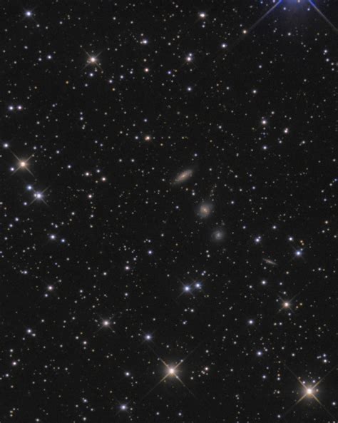 天リフ編集部 on Twitter 地味すぎて銀河三姉妹NGC697669776978フォトコンには向かないけれどなんと
