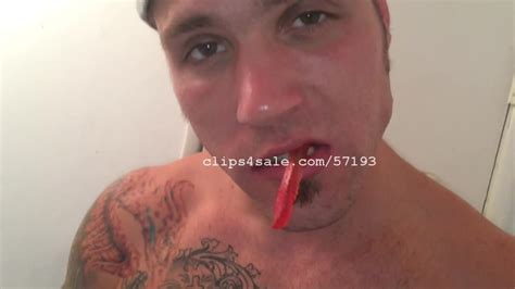 Vore Fetisch Sünde essen gummiartige Würmer Video 2 xHamster