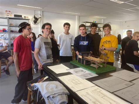 Estudantes De Arquitetura E Urbanismo Da USF USF