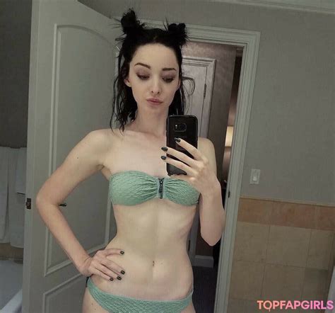 Emma Dumont Nude Onlyfans Leaked Photo Topfapgirls