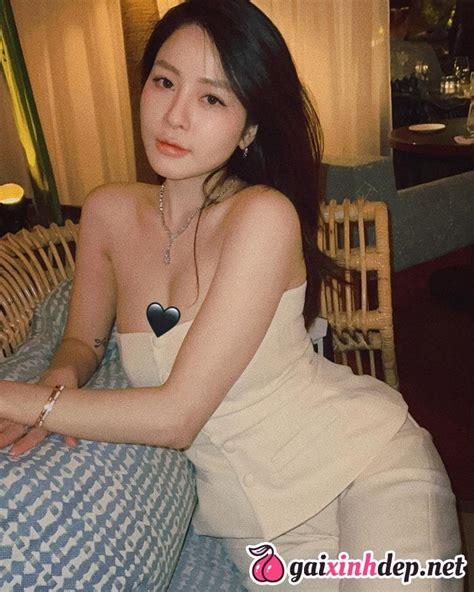 Nh Tr M Anh Sexy M C Bikini L Clip N Ng Link Hot Nh T G I Xinh P