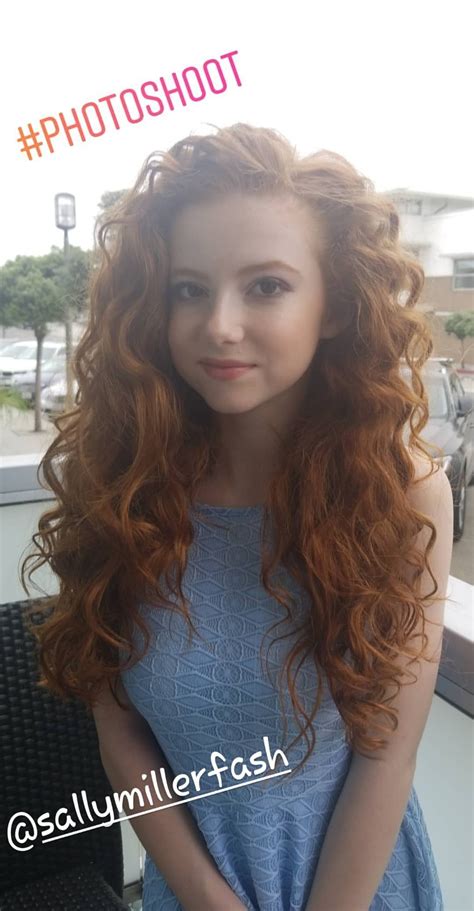 Stunning Redhead Beautiful Red Hair Short Hair Wigs Curly Wigs Red