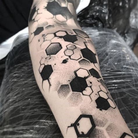 30 Best Honeycomb Tattoo Ideas Read This First Tattoo Schattierung