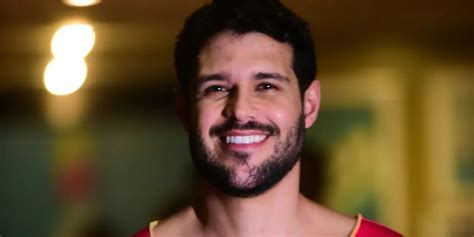 Rodrigo Mussi ex BBB é flagrado em quarto escuro de sex