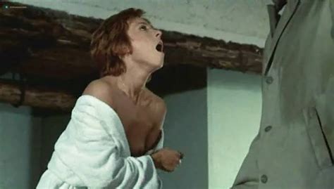 Marlene Jobert Nude Butt And Nipple Slip Le Passager De La Pluie Fr