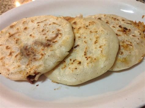 Arriba 54 Imagen Receta De Pupusas De Frijol Con Queso Abzlocal Mx