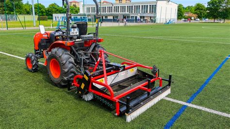 NTS 140 de YVMO Matériel de nettoyage pour terrains en gazon