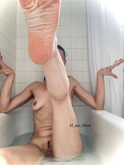 Post Naked Gardening Scrolller