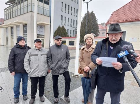 Działacze opozycyjni z okresu PRL u apelują do prezydenta Andrzeja Dudy