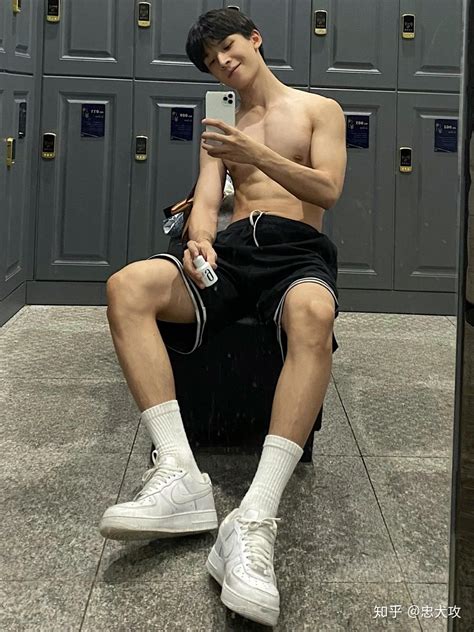 男生穿白袜特别好看是种怎样的体验 知乎
