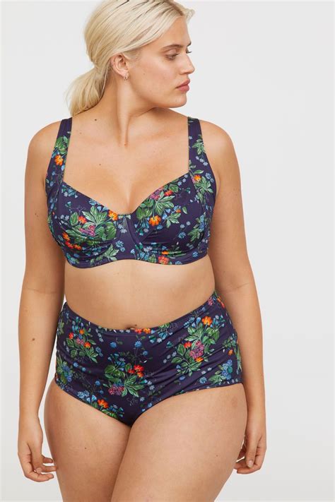27 Sexy Plus Size Swimsuits For Your Romantic Beach Vacation