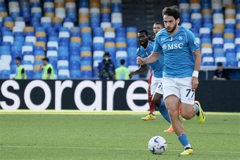 Mercato PSG Khvicha Kvaratskhelia daccord pour signer à Paris Sport