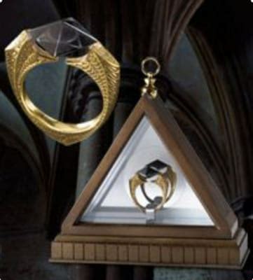 Pick Some Outfits And Get A Hogwarts House Quiz Quotev