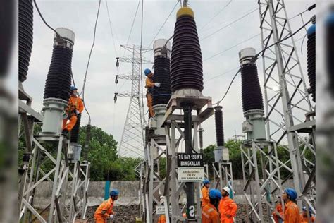 Normalkan Aliran Listrik Di Madura PLN Gercep Telusuri Gangguan