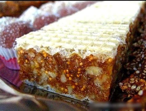 OBLANDA SA SMOKVAMA I ORASIMA ZA SVE LJUBITELJE KOLAČA BOGATOG OKUSA