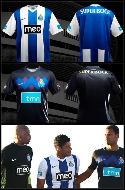 Plantel 2011 12 Do FC Porto Invicta De Azul E Branco