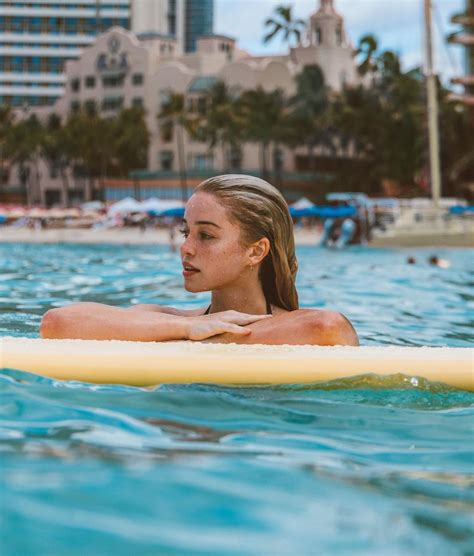 LSU Gymnast Olivia Dunne Posts Thirst Trap Photos From Her Hawaii