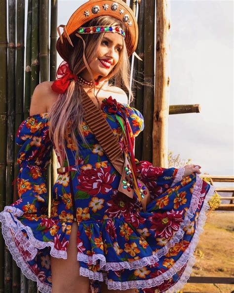 Vestido caipira luxo vestido festa junina vestido de São João
