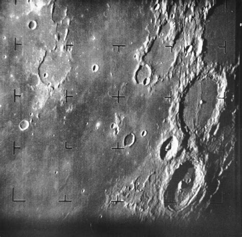 NASA muestra primera foto de la Luna tomada hace 50 años Revela la