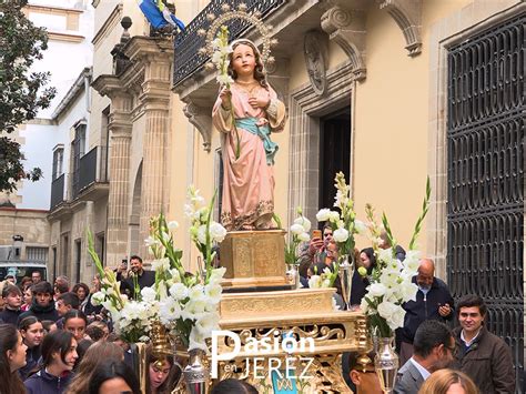 La Niña María regresa hoy tras presidir en la Catedral los cultos en