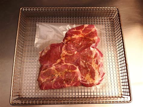 Steak z vepřové krkovice sous vide